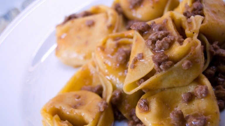 Cappellacci di zucca ferraresi (Pumpkin filled pasta) PGI | Enoteca ...